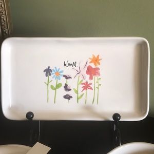 Rae Dunn | Other | Rae Dunn Spring Bloom Set 4 Plates Tray Creamer ...